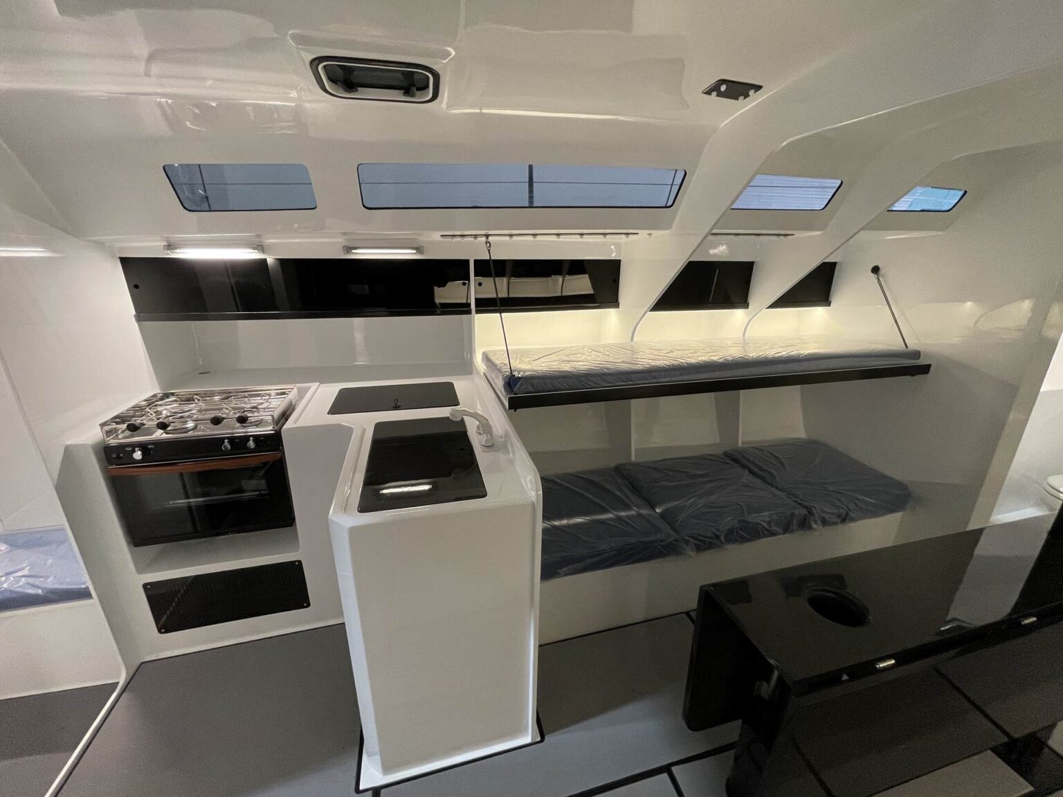 NEO 430 Roma New Mid Size full carbon Cruiser/Racer from Neo Yachts