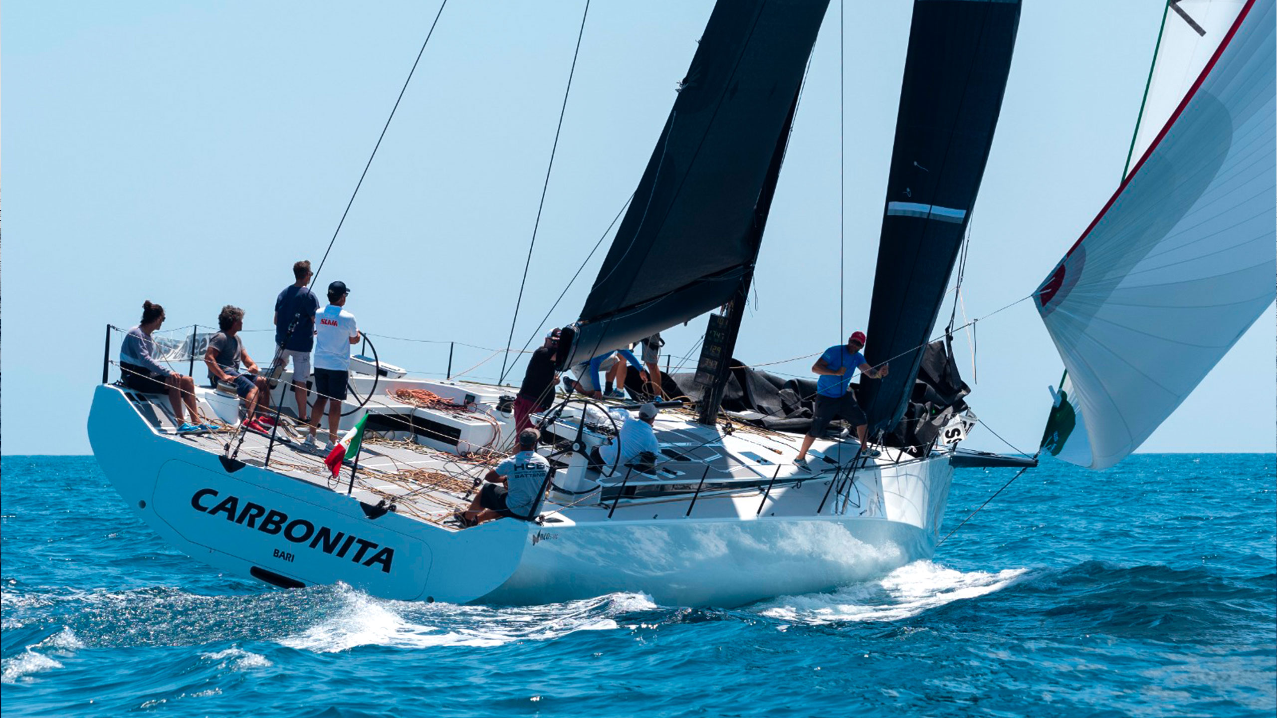 Fast comfortable Sail Boats Made in Italy - Neo yachts & Composites Srl