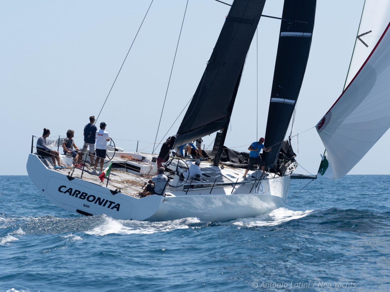 Neo 570c – Neo Yachts & Composites