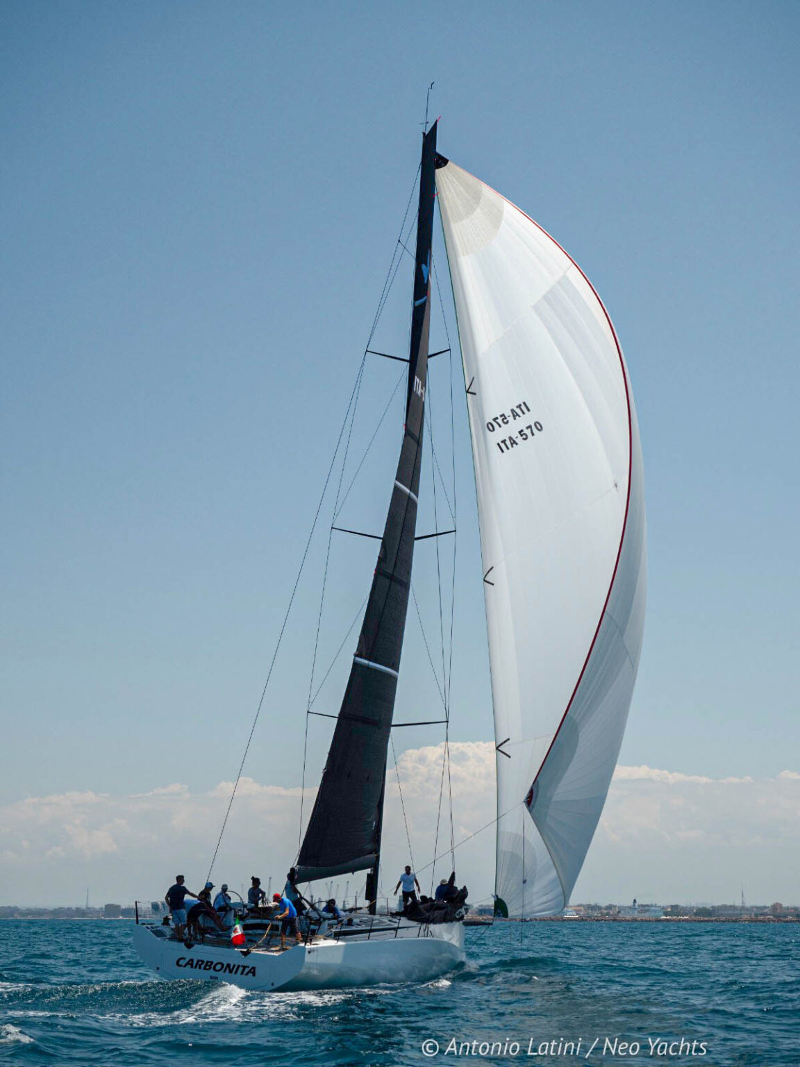 Neo 570c – Neo Yachts & Composites