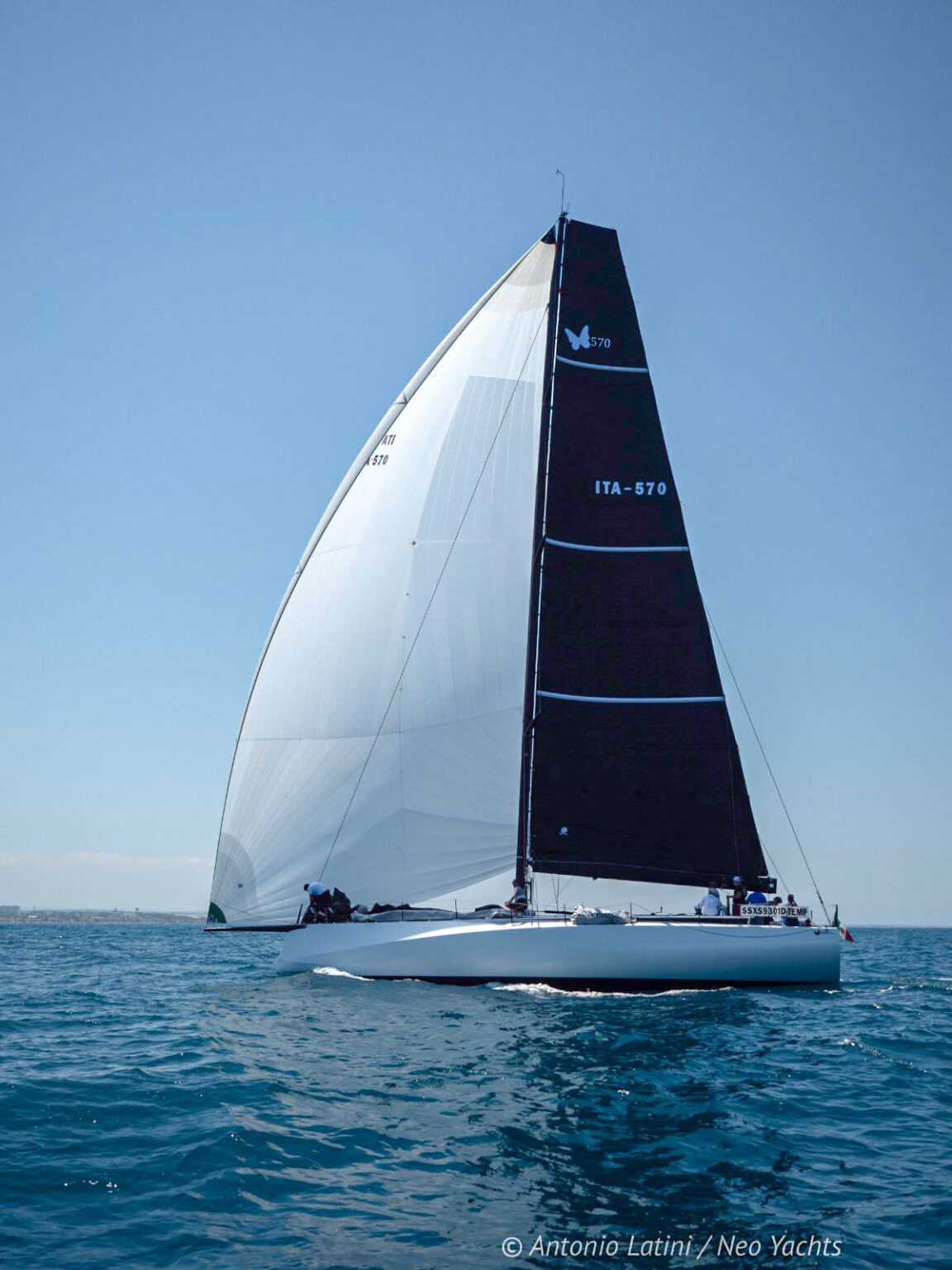 Neo 570c - Neo Yachts & Composites