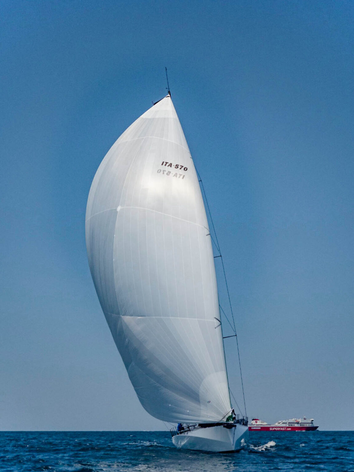 Neo 570c - Neo Yachts & Composites